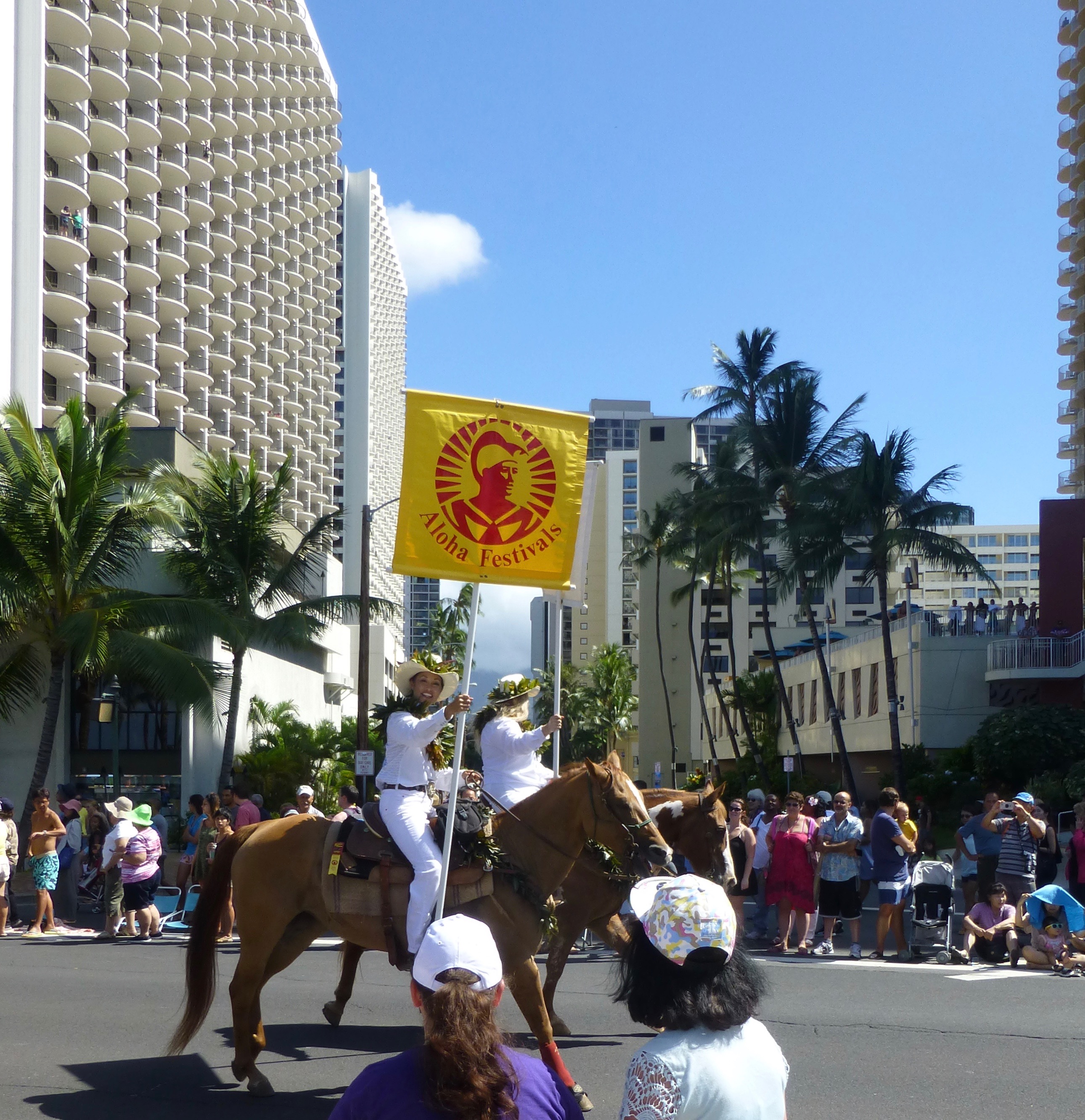 Aloha Festivals’ Floral Parade | Urban Sketchers O‘ahu